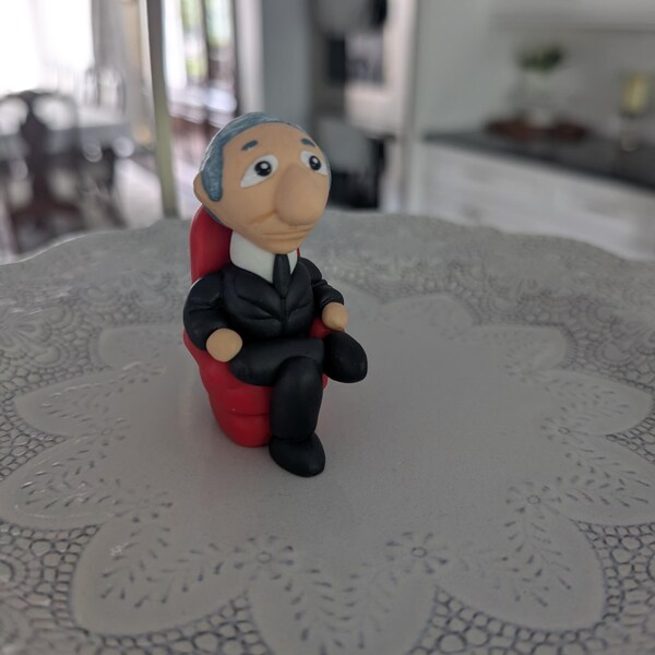 Sigmund Freud Figurine / Freud Figure / Freud Handmade Figure / Cold ...
