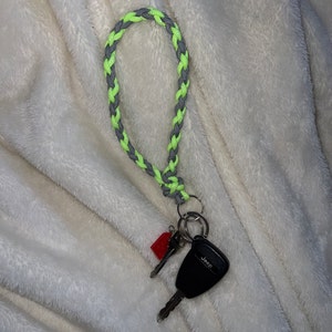 550 Paracord Keychain Round or Square Stitch Keychain, Key Fob - Etsy