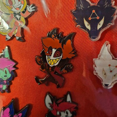 Cute Jollibee Fan Pin / Fast Food Mascot Design / Hard Enamel ...