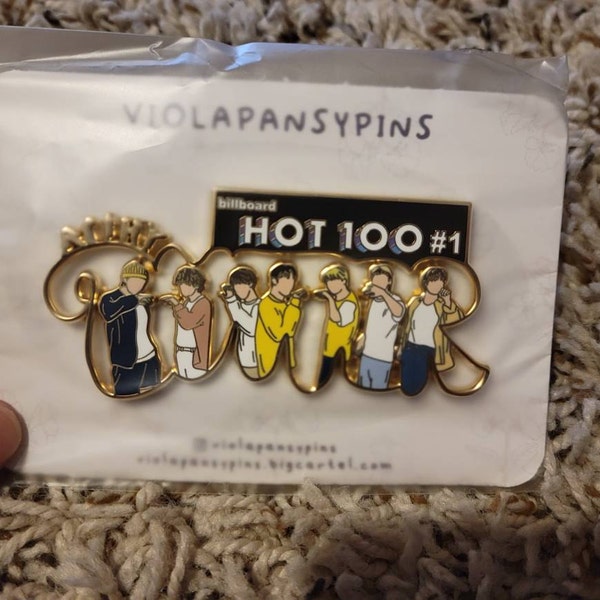Sowoozoo | BTS Enamel Pin - Etsy