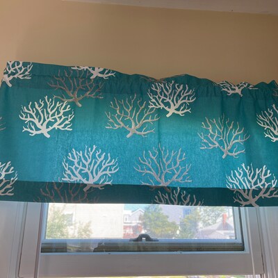 Country Farmhouse Valance With Farmhouse, Windmills, Roosters, Signs ...