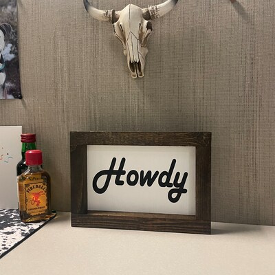 Howdy Western Decor Sign Entryway Sign Vintage Style Font - Etsy