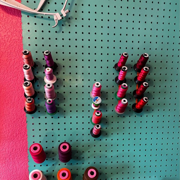 Pegboard Thread Spool Holder for 5000 Yard, Serger for 1/4" (5-6mm ...
