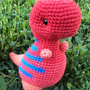 Crochet Pattern: Timothy the T-rex - Etsy