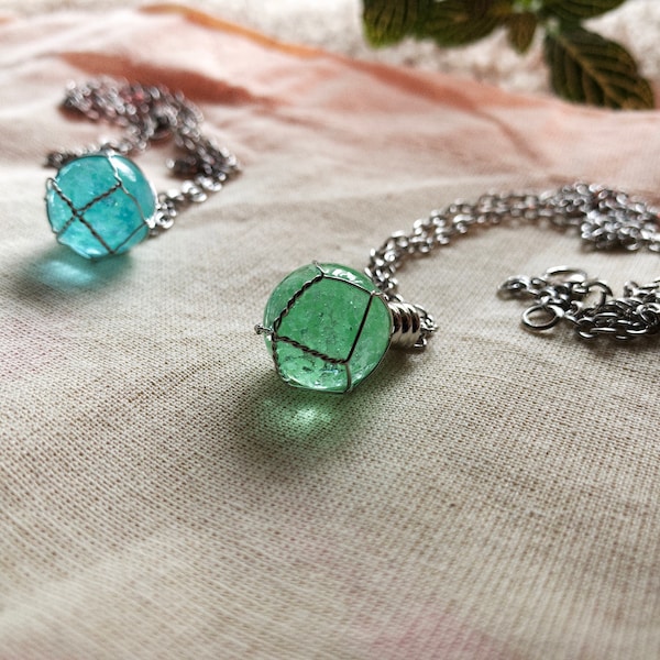 FFVII Glowing Holy Materia Necklace - Final Fantasy VII Inspired Glow ...