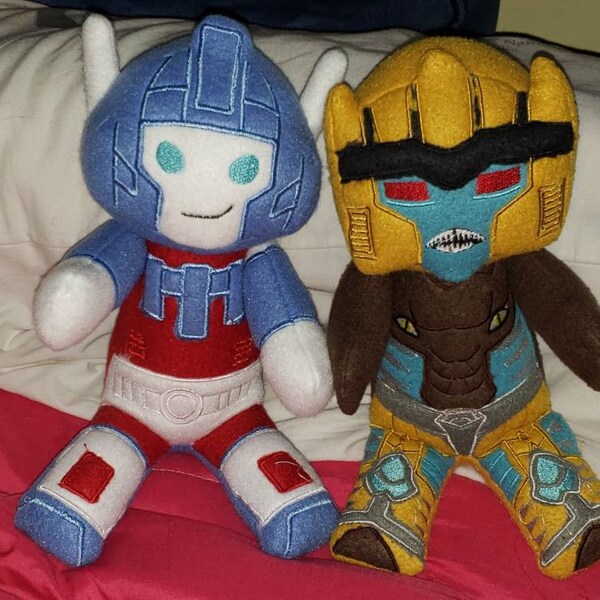 TF G1 Lost Light MTMTE Plush Plushie Bittybot Ultra Magnus Toy From ...
