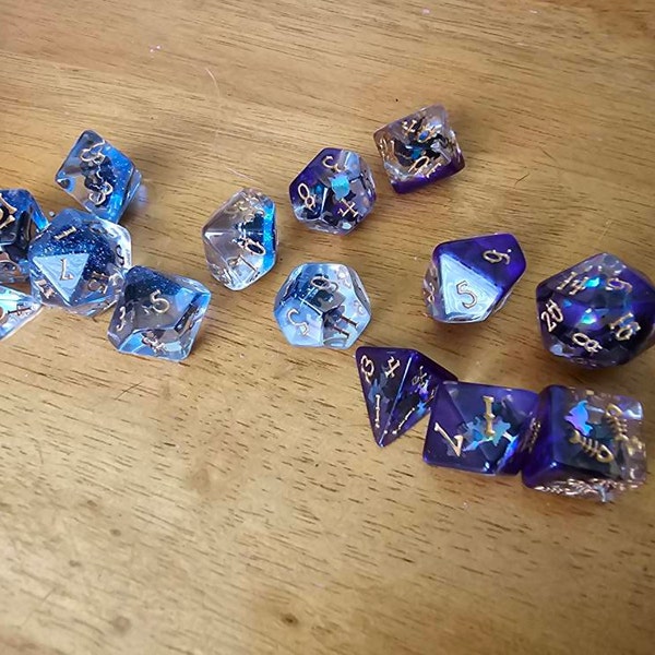 Pirates Plunder Exclusive 11 Dice Set | Anne Bonny & Blackbeard Pirate ...