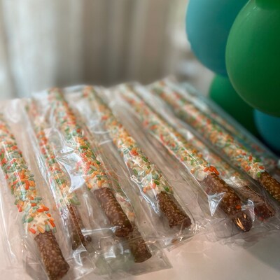 Dinosaur Party Chocolate Covered Pretzels. Dino Pretzels. Dinosaur ...