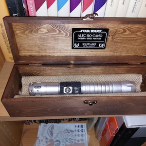 Wooden DOUBLE Lightsaber Box customizable - Etsy
