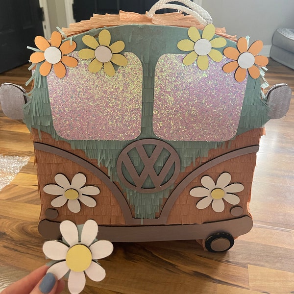 Golf Cart Piñata – Sporty, Customizable, Ideal for Golf-themed Parties ...