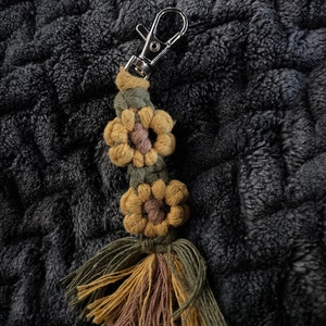 DIY Keychain Kit, Macrame Flower Pattern Craft Kit Video and Pdf ...