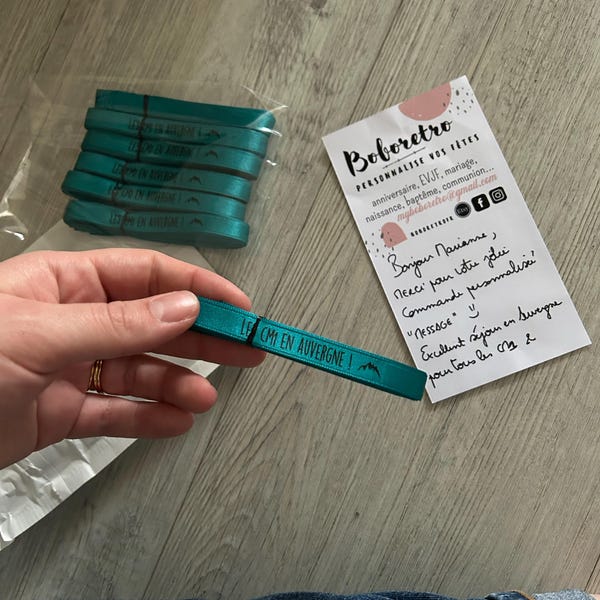 Bracelet ruban satin simple personnalisé (EVJF, Mariage, anniversaire ...