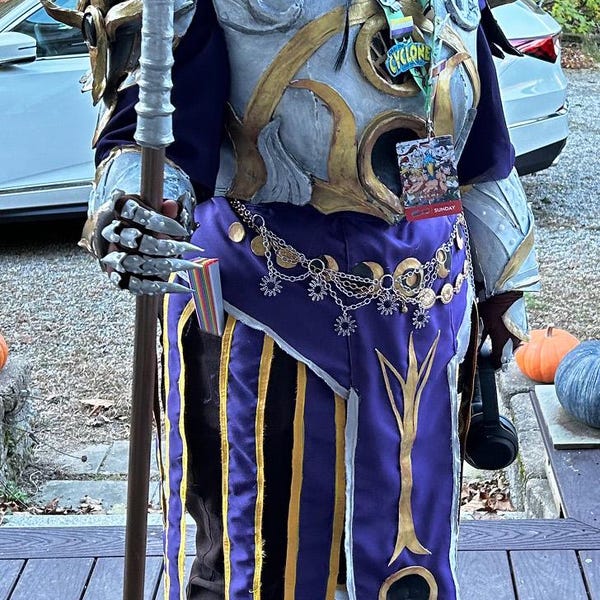 PATTERNS & TUTORIALS : Isobel/moon Cleric Inspired Coat - Etsy