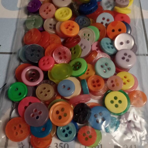 100 Button Rainbow Mix, All Colors, Assorted Sizes, Sewing, Crafting ...