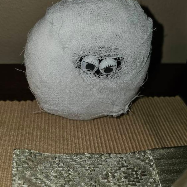 Fabric Mummy Heads Set Of2 Mummies Halloween Fireplace Decor Mummy Head ...