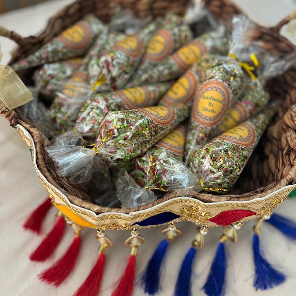 Desi Wedding Favors / Sonf Cones / Fennel Cones / Mehndi Favors (set of ...