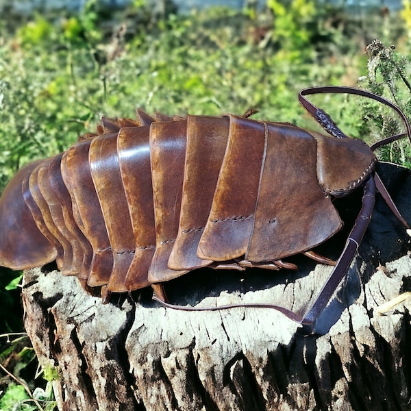 Leather Isopod Sling Bag PDF Pattern: Giant Bathynomus Design (SVG, DXF ...