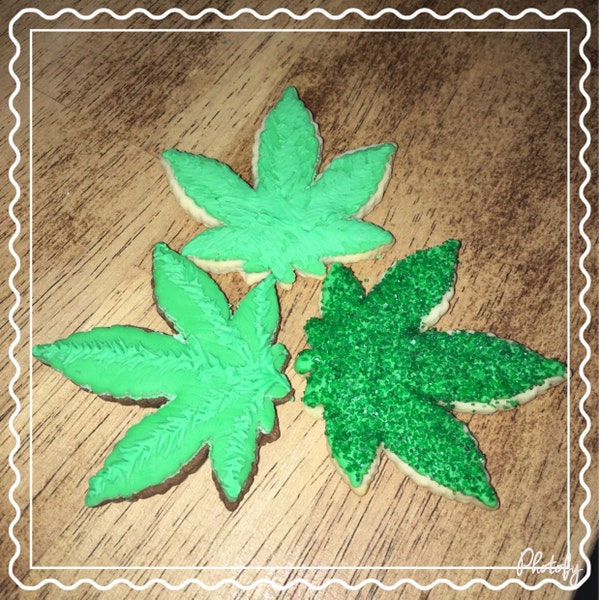 Marijuana Pot Leaf Cookie Cutter Detailed - SHARP EDGES - FAST Shipping ...