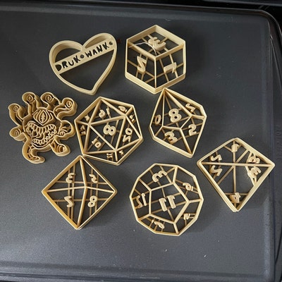 Dice Set of 6 RPG Medieval Fantasy Dnd D&D Dungeons and Dragons Cookie ...