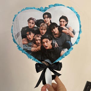 Itzy not Shy Photo KPOP Picket / Fan With Ruffles - Etsy