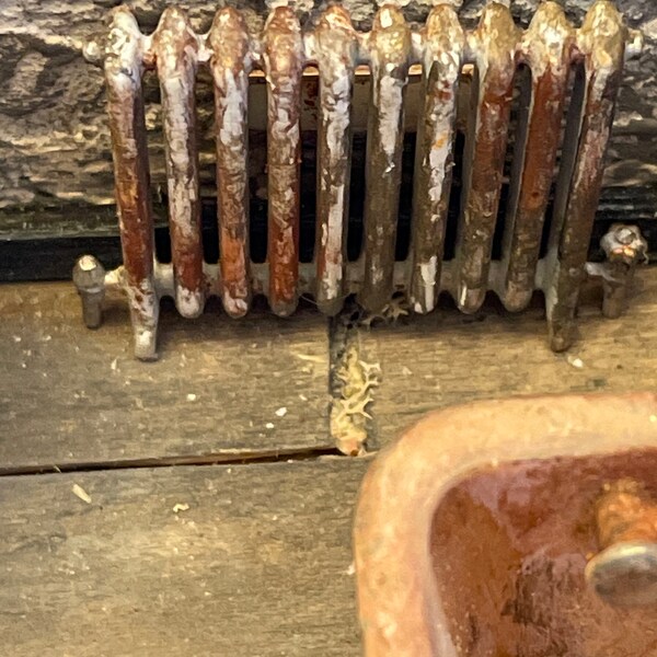 Cast Iron Radiator, 1/24th Scale - Etsy