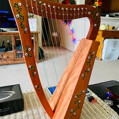 Hand-decorated Celtic irish Harp 15-string, Daisy Vine Design - Etsy
