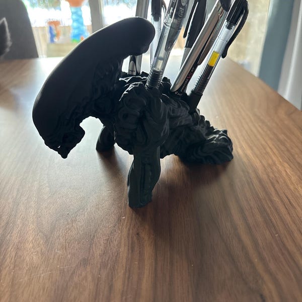 Alien Xenomorph Inspired Pen Holder - Etsy