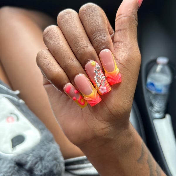 Grunge Free Style Nail Set Handpainted Trendy Press on Nails Grunge ...