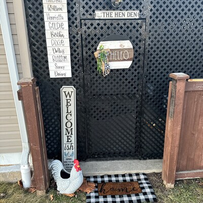 Last Name Sign, Round Initial Sign, Wedding Sign, Wedding Gift ...