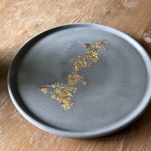 Large Round Concrete Tray Catch All Tray Concrete Tray Entryway Table ...