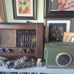 Vintage Philips Portable Radio Converted to Bluetooth Speaker - Etsy UK