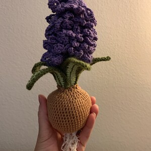 CROCHET PATTERN Crocus Bulb Spring Flower Amigurumi | Etsy