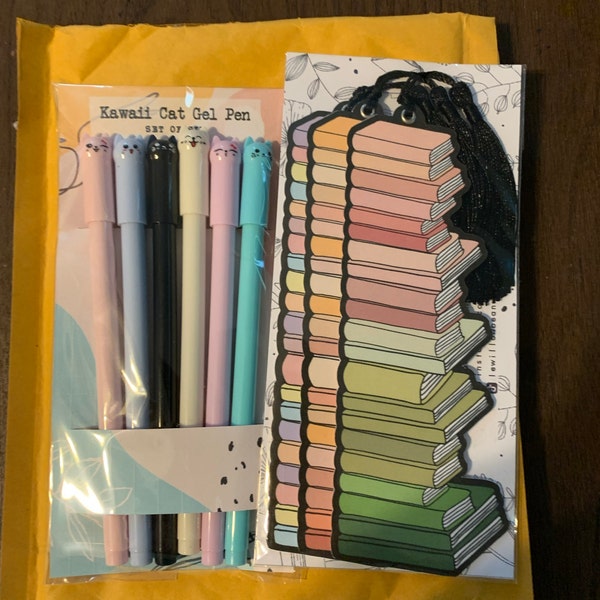 Cute Bookmark Tracker, Bookstack, Double Sided, 42 Books to Fill In ...