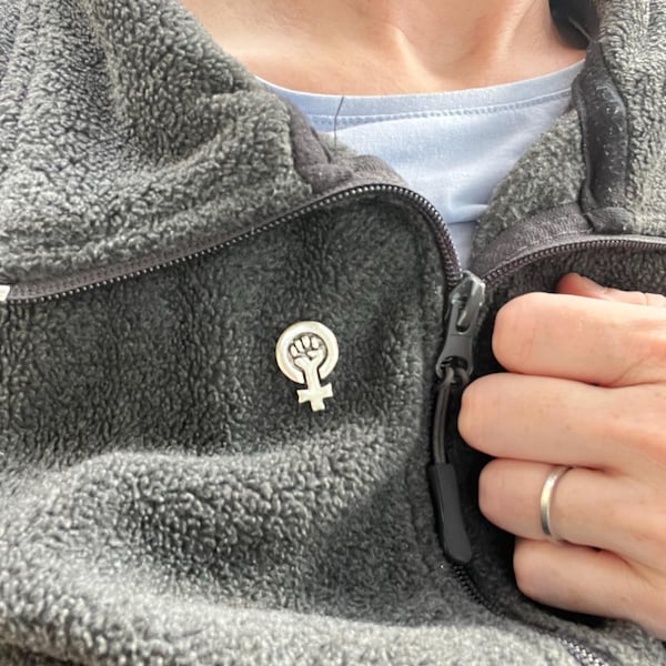 Gold Cross Lapel Pin- CC617G- Religious and Spiritual Pins- Church Pins ...