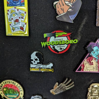 Leatherface Cartoon Horror Enamel Pin - Etsy