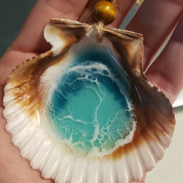 Ocean Resin Calico Scallop Shell Ornament Waves Beach Epoxy Handmade ...