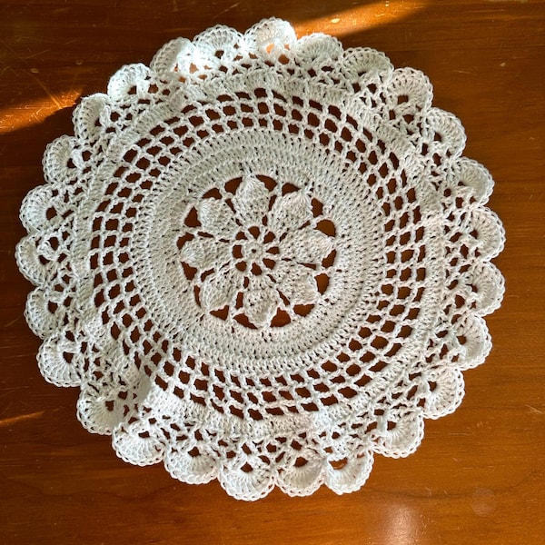 CROCHET PATTERN - Tea Rose Doily Written Pattern PDF | English - Etsy