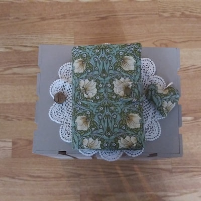 Blue Strawberry Thief Book Sleeve With Closure and Front - Etsy