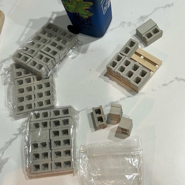 Mini Cinder Blocks Made of Cement With Pallet - Premium Quality - 1/12 ...