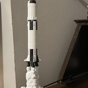 Apollo 11 Saturn V Rocket Lamp - Etsy