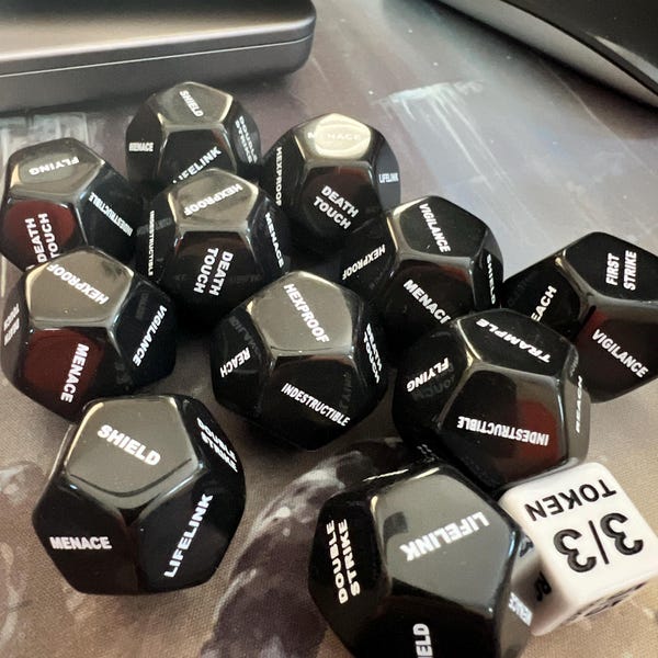 1x Gold Command Zone Metal Die 2, 4, 6, 8, 10 & 12 for Commander Tax ...