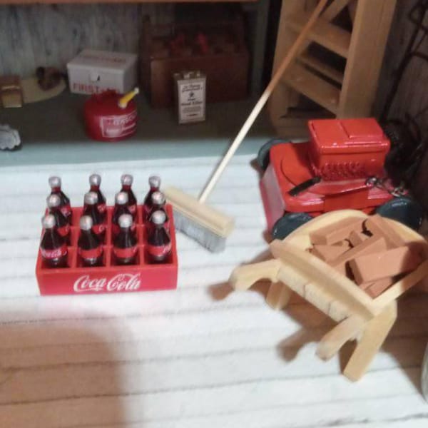 Miniature Coke Bottles Doll House Accessories 1:12 Dollhouse Miniature ...