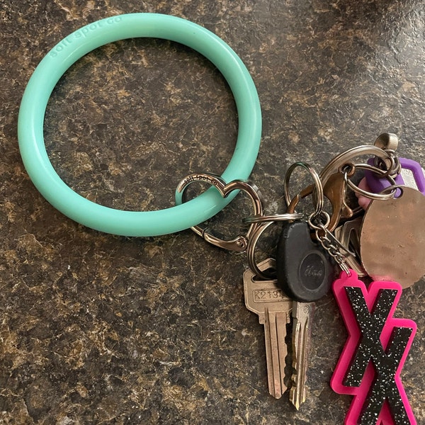 Keychain Bracelet | Silicone Key Ring | Key Loop | Silicone Bangle ...