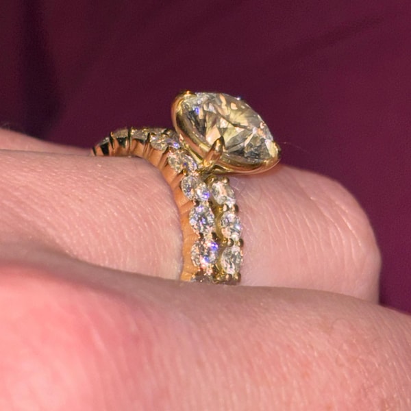 14k Yellow Gold Round Cut Moissanite Stacking Band /full Eternity ...