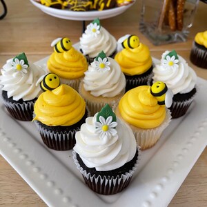 Fondant / Gum Paste Bees Cake or Cupcake Topper. Edible Bees | Etsy