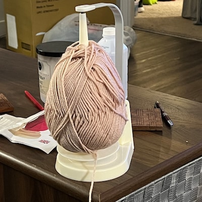 Wool Jeanie the Magnetic Yarn Ball Holder Which Feeds by Revolving the ...