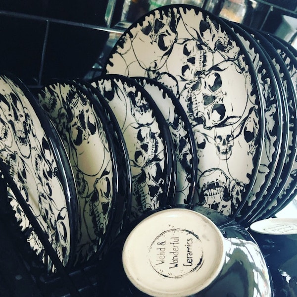 Skull Dinner Set, Gothic Lunch Service, Alternative Coupe Plate, Black ...