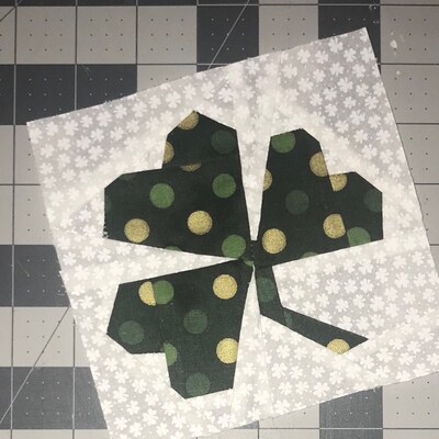 Clover Leaf Paper Pieced Block Pattern in PDF - Etsy