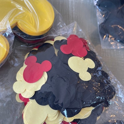 Mickey Mouse Confetti, Mickey Birthday, Minnie Mouse Birthday, Table ...