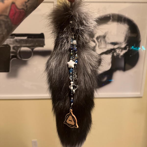 Custom Beaded Tail Keychain for Therians, Furries, Cosplay, Alternative ...